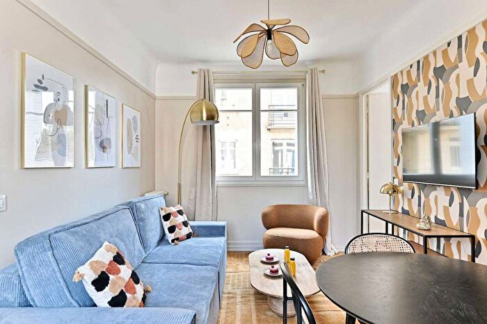 Appartement à louer - Parc dOrléans, Neuilly-sur-Seine - 2 pièces - 1 chambre