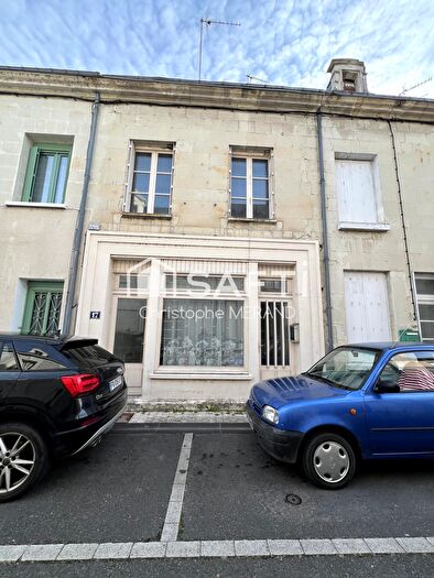 Maison 7 pièces à Les Ormes, à vendre