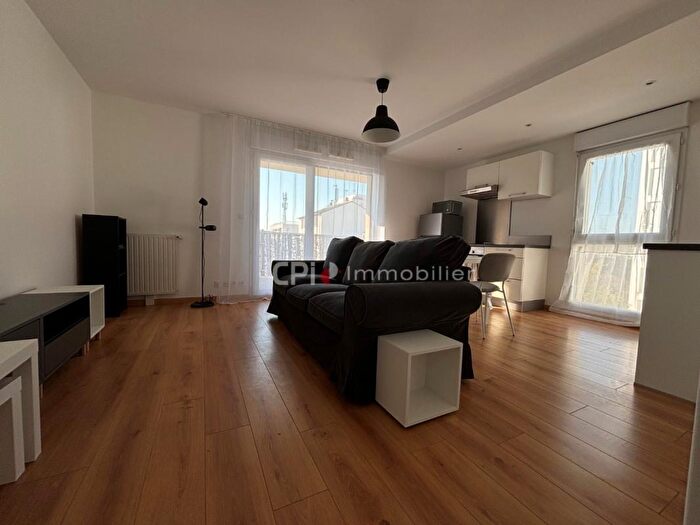 Appartement à louer - Quartiers Sud-Ouest, La Madeleine - 3 pièces - 2 chambres