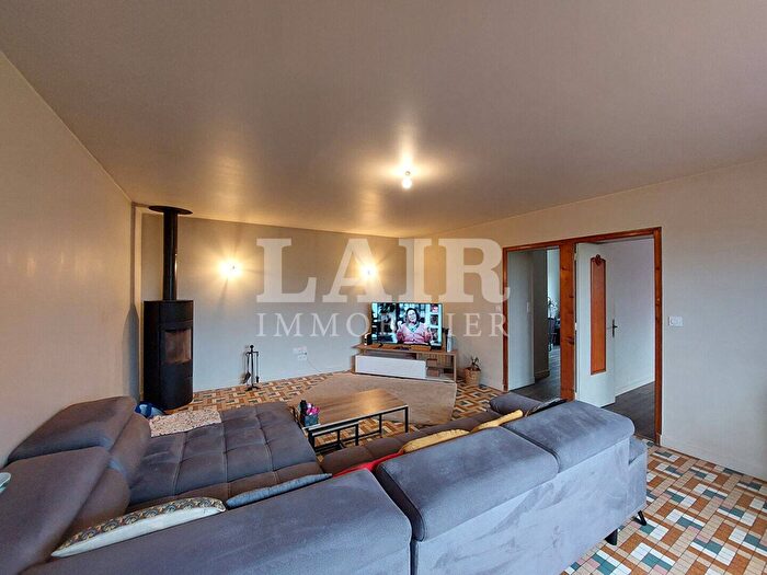 Maison à louer - Saint-Pierre-des-Nids - 5 pièces - 4 chambres