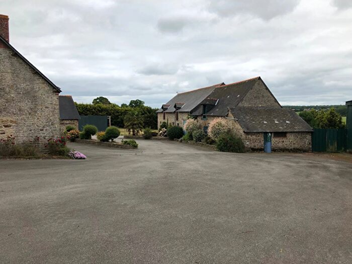 Maison à louer - Martigné-Ferchaud - 5 pièces - 3 chambres