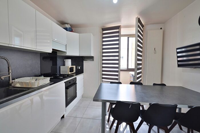 Appartement à vendre - Vienne, LIsle - 4 pièces - 3 chambres