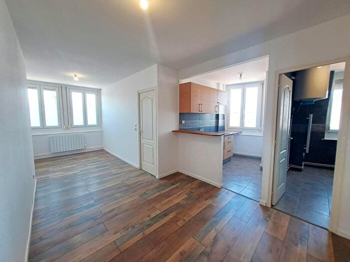 Appartement à vendre - Saint-Quentin, Europe, Rémicourt - 2 pièces - 2 chambres