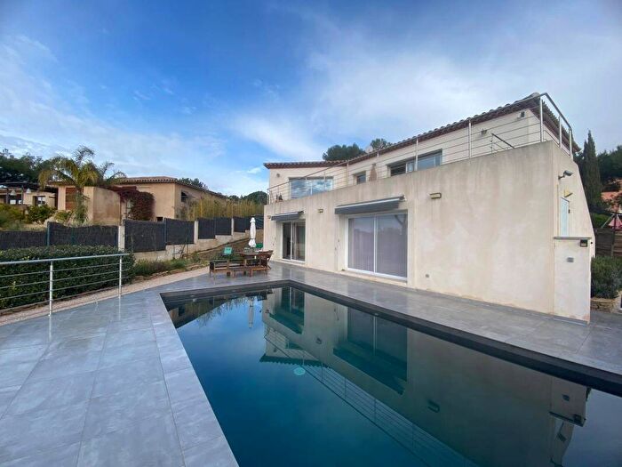 Appartement à louer - La Cadière-dAzur - 2 pièces - 1 chambre