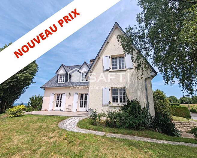 Maison à vendre - Le Teilleul - 10 pièces - 6 chambres