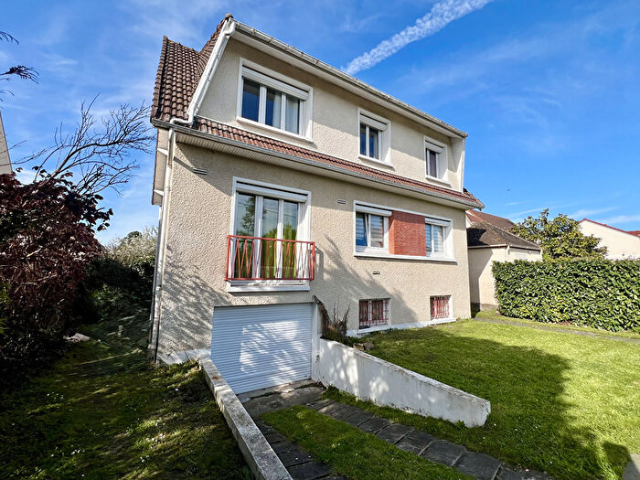 Maison 7 pièces à Conflans-Sainte-Honorine, Romagné, Renouveau, à vendre
