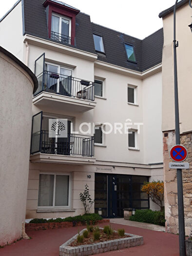 Appartement à louer - Châtillon, Centre-ville, Sarments - 1 pièce