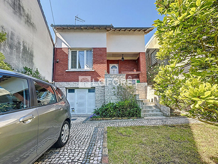 Maison à vendre - Champigny-sur-Marne, Le Plateau - 4 pièces - 3 chambres