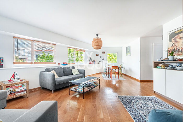 Asnières-sur-Seine, Centre-ville : Appartement 4 pièces à vendre