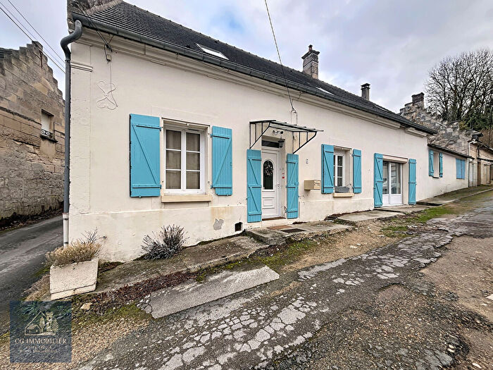 Maison à vendre - Cuise-la-Motte - 5 pièces - 4 chambres