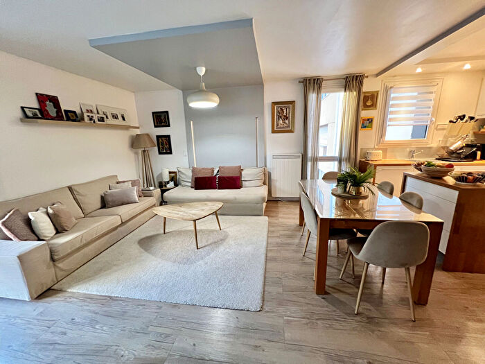 Appartement à louer - Vanves, Plateau de Vanves - 4 pièces - 3 chambres