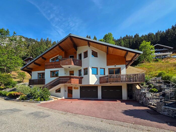 La Chapelle-d'Abondance : Maison 8 pièces à vendre