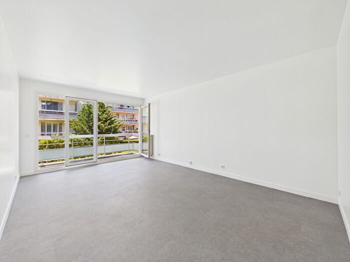 Appartement 2 pièces à vendre à Le Chesnay, Tartre