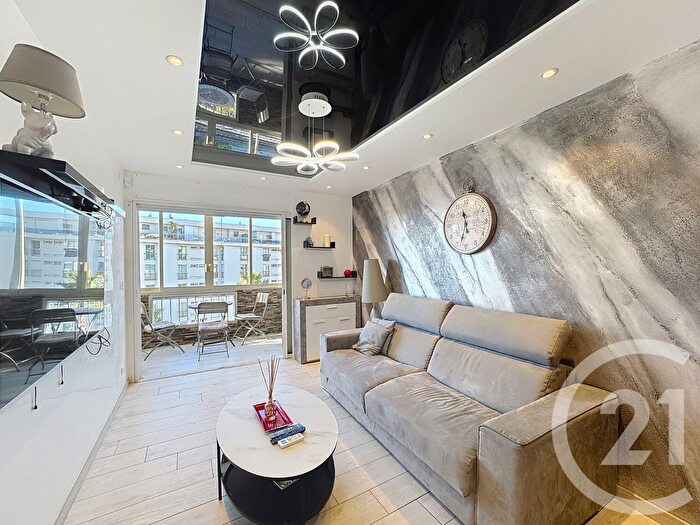 Appartement à vendre - Cannes, Pointe Croisette - 3 pièces - 2 chambres