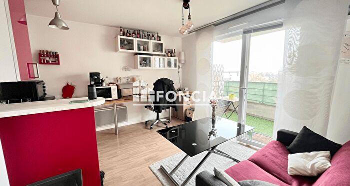 Appartement à vendre - Trappes, Coeur des Merisiers - 1 pièce - 1 chambre