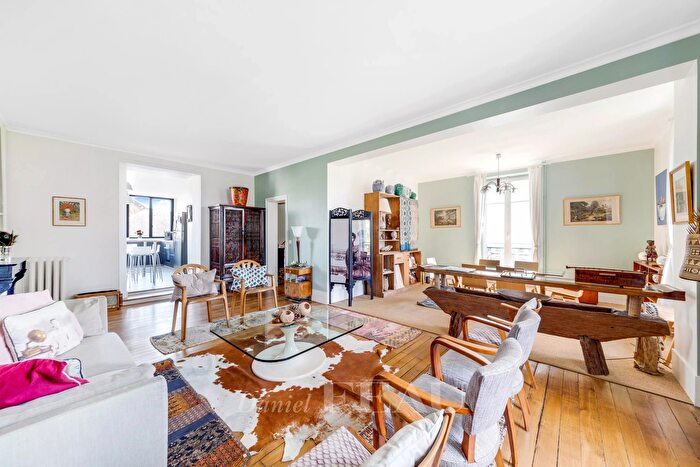 Appartement à vendre - Le Chesnay - 10 pièces - 7 chambres