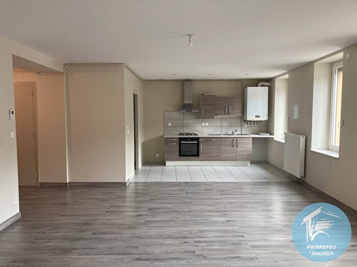 Appartement à louer - Nord Ouest, Tarare - 4 pièces - 3 chambres