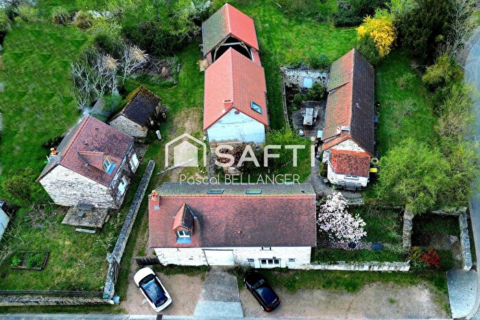 Maison à vendre - Coutansouze - 6 pièces - 4 chambres