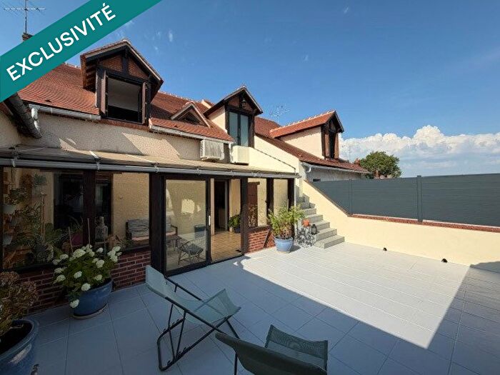 Saint-Denis-de-l'Hôtel - Maison 8 pièces à vendre