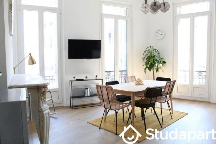 Belsunce, Marseille 1er arrondissement - Appartement 1 pièce à louer