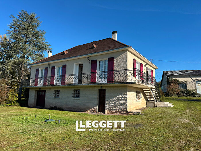 Maison à vendre - Bourdeilles - 10 pièces - 4 chambres