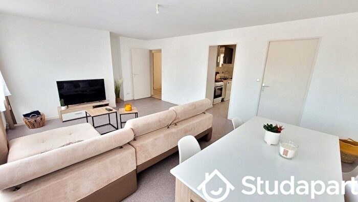 Appartement à louer - Bollé-Sainte Croix-Mutuelles, Le Mans - 1 pièce - 1 chambre