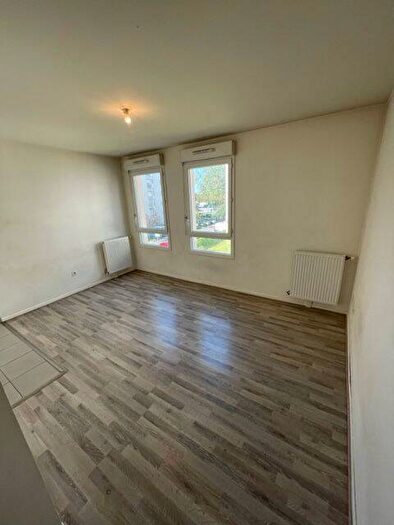 Jean Duclos, Le Blanc-Mesnil : Appartement 1 pièce à louer