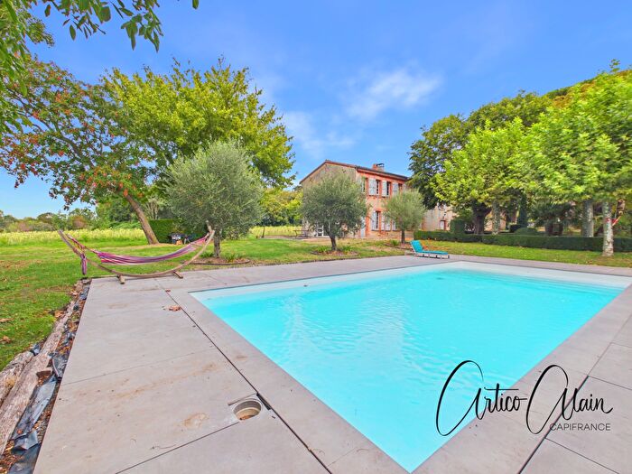 Vieillevigne - Maison 11 pièces à vendre