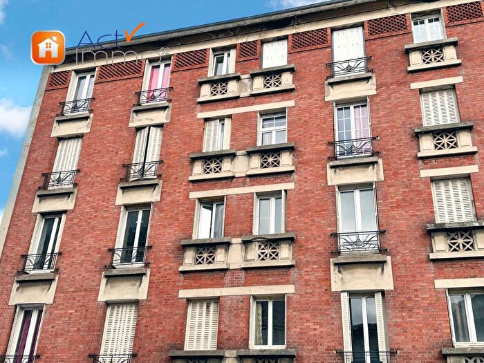 Appartement à louer - Agent Sarre-Centre-Les Vallées-La Garenne, Colombes - 1 pièce