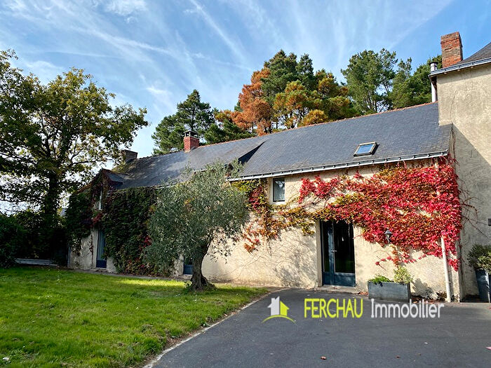 Maison à vendre - Grandchamp-des-Fontaines, Grandchamps-des-Fontaines - 10 pièces - 6 chambres