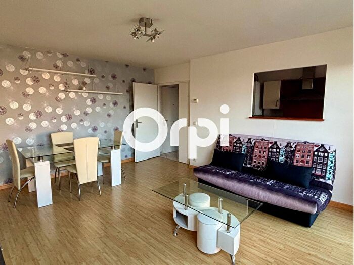 Appartement à louer - Élancourt, Clé Saint-Pierre, Pissaloup, La Revanche - 3 pièces - 2 chambres