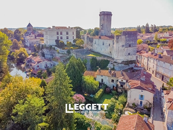 Maison à vendre - Bourdeilles - 7 pièces - 4 chambres