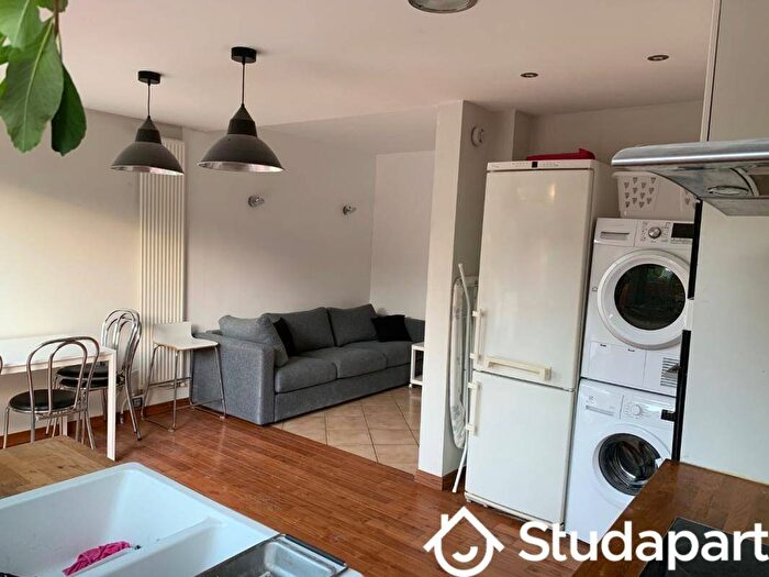 Appartement à louer - Plants-Iufm, Cergy - 1 pièce - 1 chambre