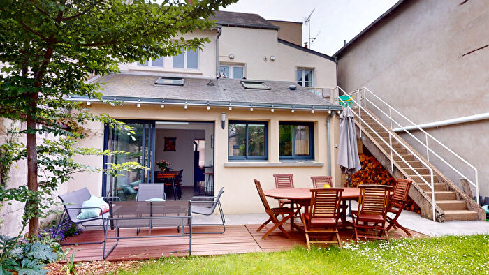 Maison à vendre - Saumur, Entre les Ponts - 7 pièces - 5 chambres