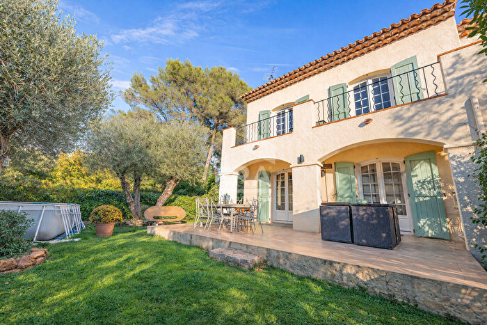Maison à vendre - Auribeau-sur-Siagne - 4 pièces - 3 chambres