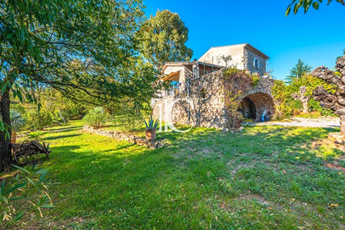Maison à vendre - Les Vans - 7 pièces - 4 chambres