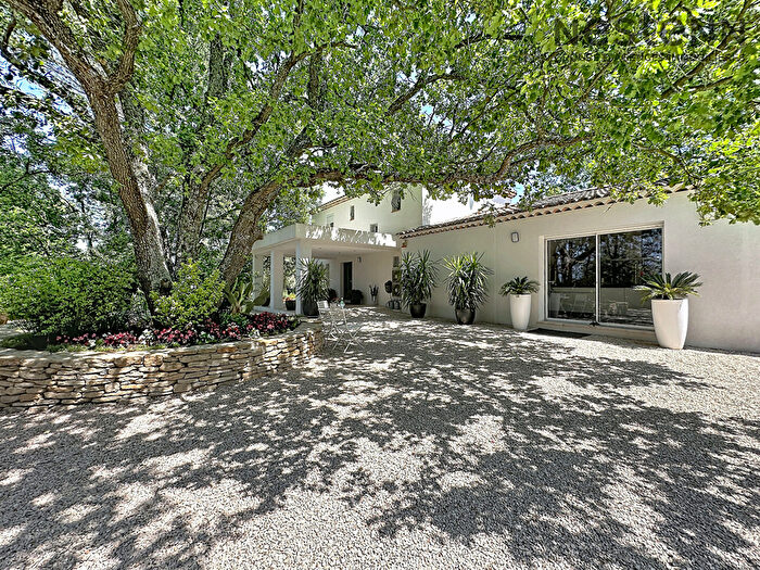 Maison 8 pièces à Peynier, à vendre