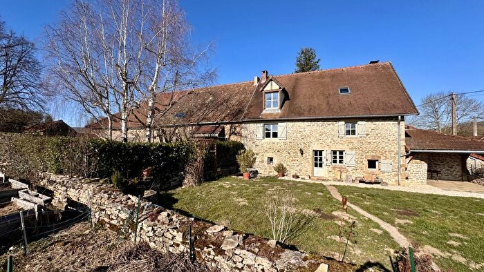 Maison à vendre - Vandenesse-en-Auxois - 6 pièces - 5 chambres