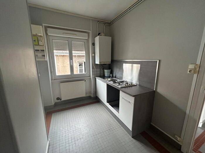 Appartement à louer - Le Creusot - 2 pièces - 1 chambre