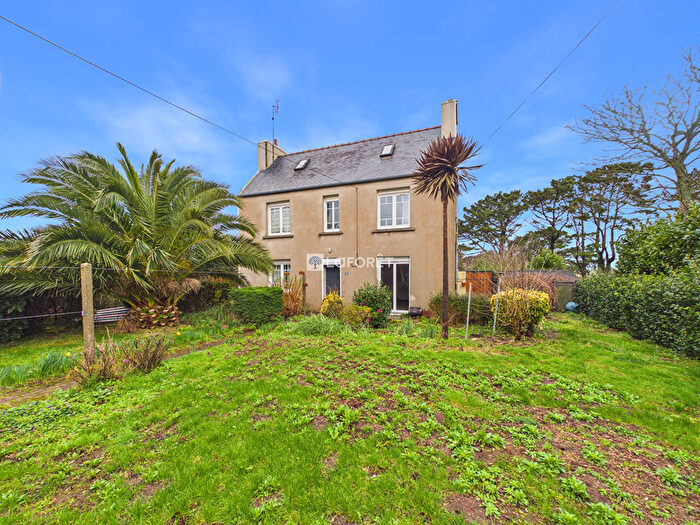 Maison à vendre - Pouldreuzic - 6 pièces - 5 chambres