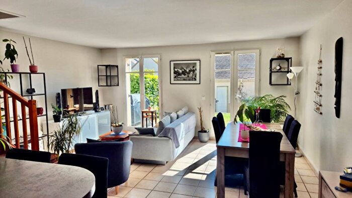 Maison à vendre - Noisy-le-Roi - 5 pièces - 4 chambres