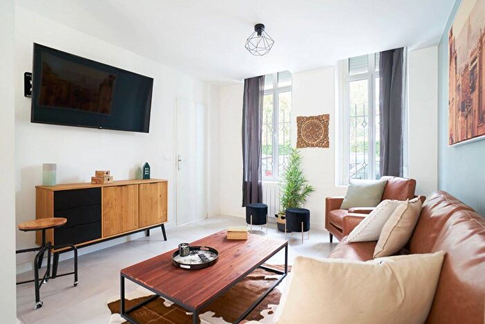 Appartement à louer - Wazemmes, Lille - 9 pièces - 7 chambres