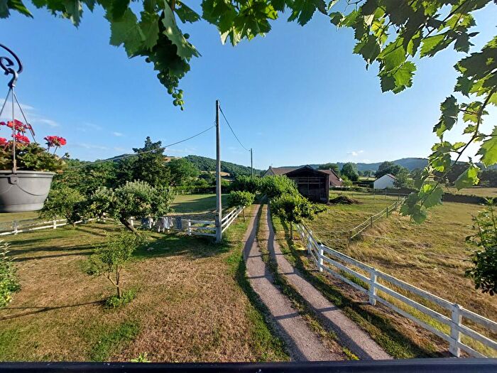 Maison à vendre - Montmort - 11 pièces - 5 chambres