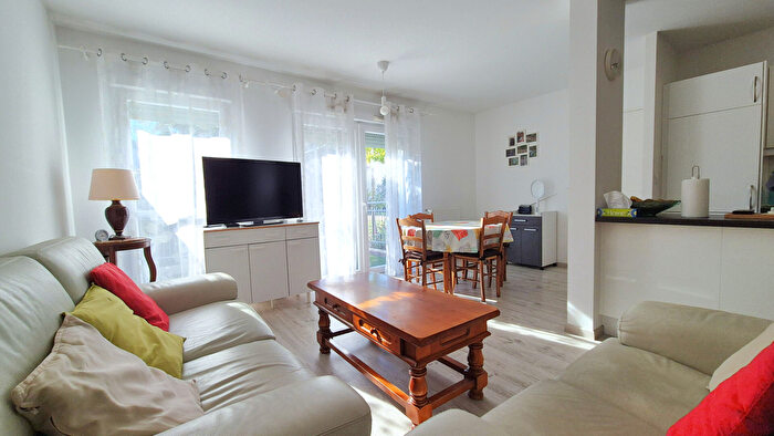 Appartement à vendre - Orvault, Bourg, Secteur rural - 3 pièces - 2 chambres