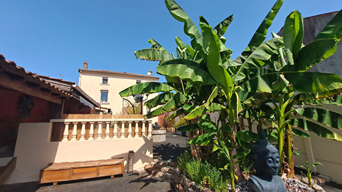 Mervent - Maison 4 pièces à vendre