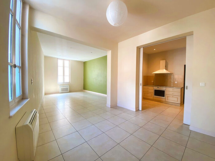 Appartement 3 pièces à Avignon, Magnanen, Teinturiers, à louer