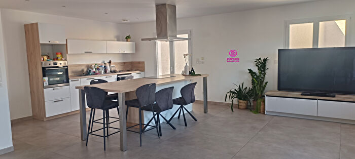 Maison 8 pièces à vendre à Auberives-sur-Varèze