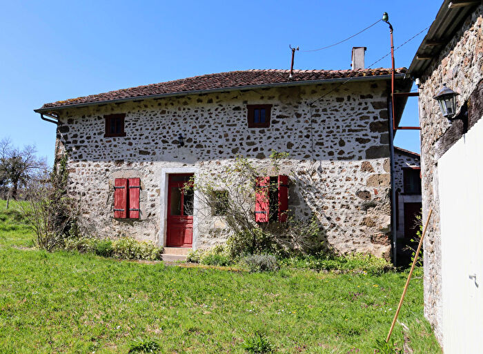 Maison à vendre - Pressignac - 4 pièces - 3 chambres