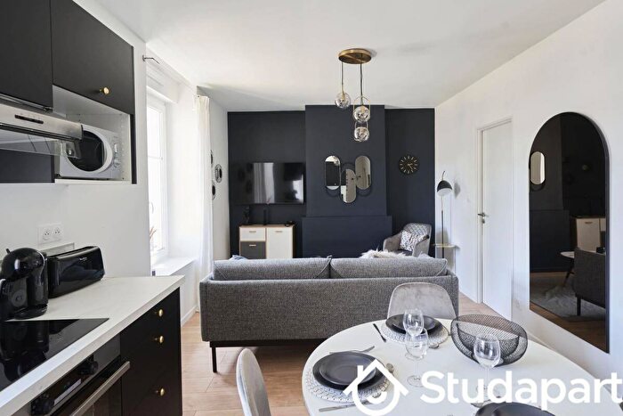 Appartement à louer - Mon Désert-Jeanne dArc, Nancy - 1 pièce - 1 chambre