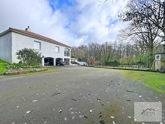 Maison à vendre - Venansault - 6 pièces - 4 chambres